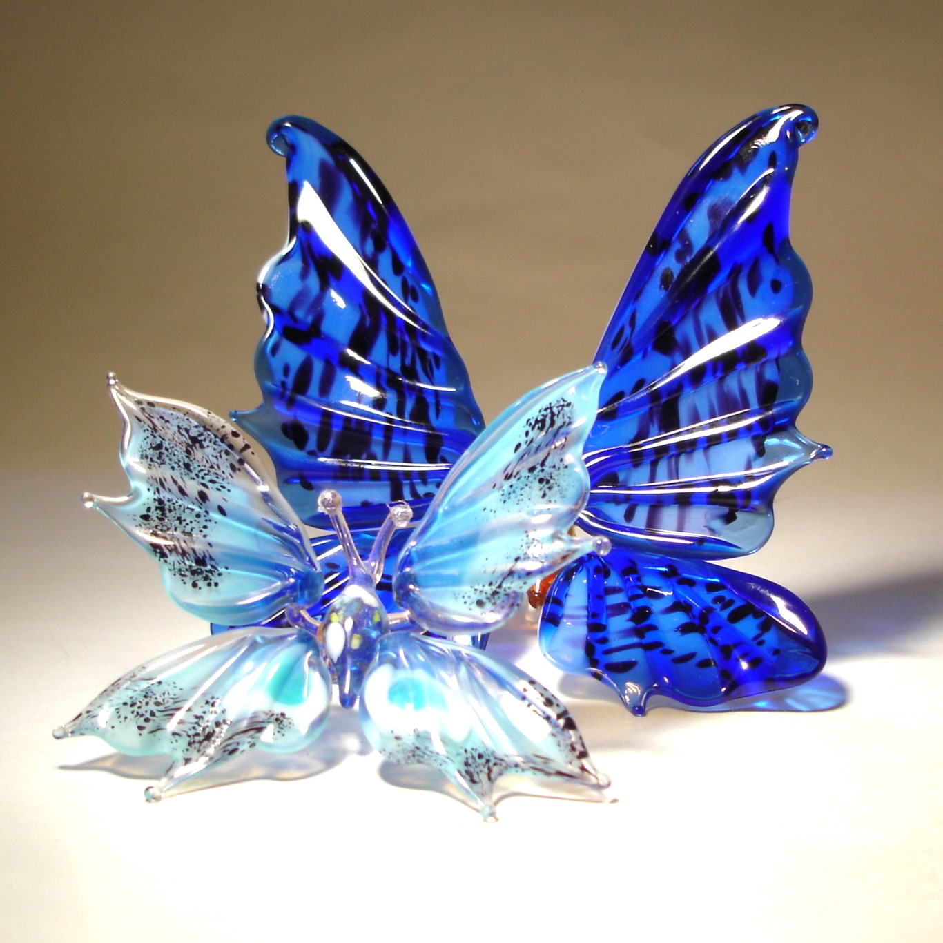 Handcrafted Glass Butterfly Figurines - Glass Lilies