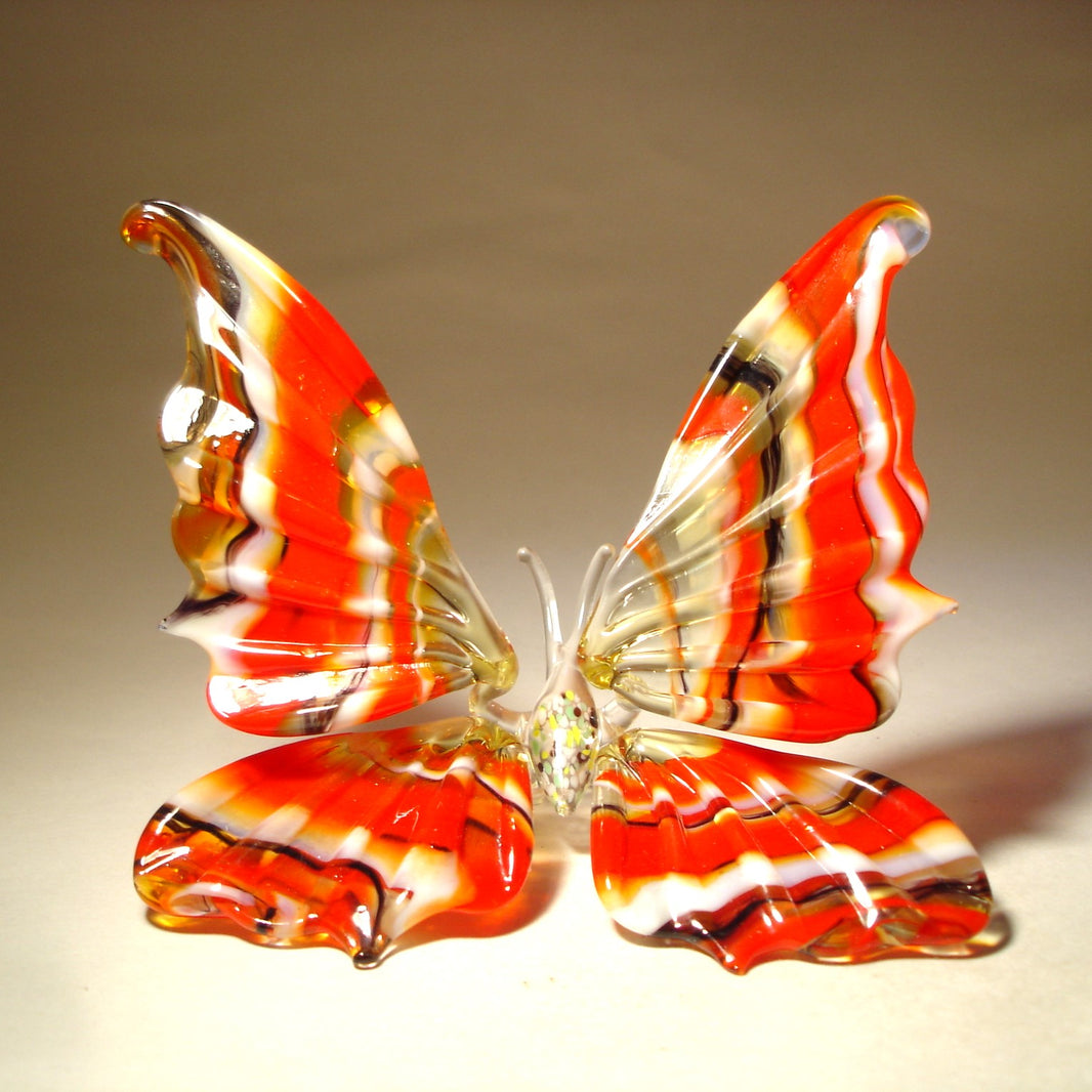 Handcrafted Glass Butterfly Figurines - Glass Lilies